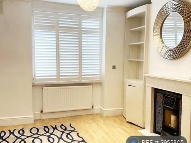 3 bedroom terraced house to rent