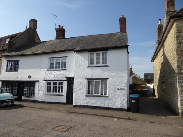 3 bedroom terraced house to rent