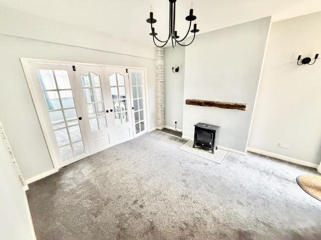 3 bedroom terraced house to rent