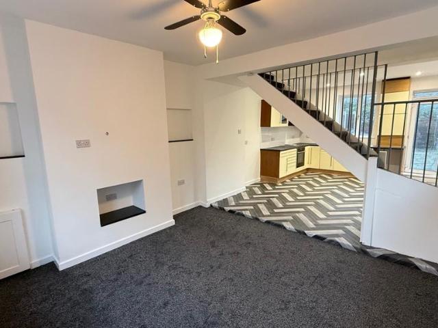 3 bedroom terraced house to rent