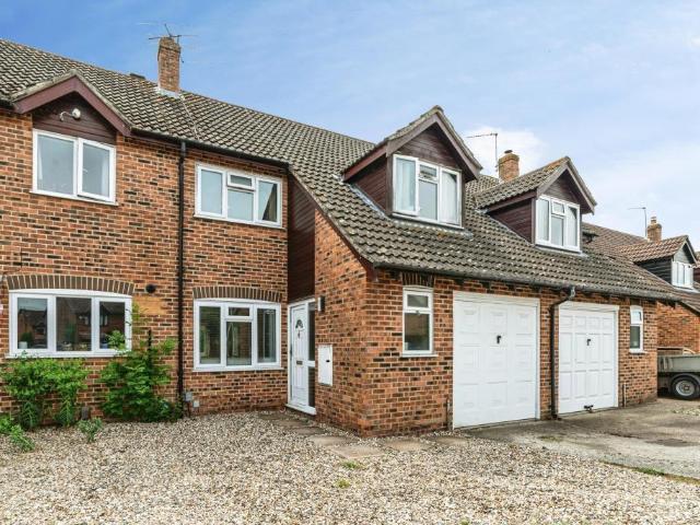 3 bedroom terraced house to rent