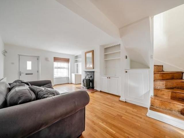 3 bedroom terraced house to rent