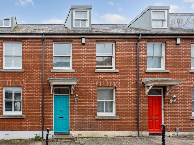 3 bedroom terraced house to rent