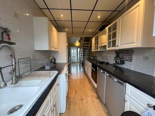 3 bedroom terraced house to rent