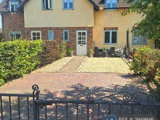 3 bedroom terraced house to rent