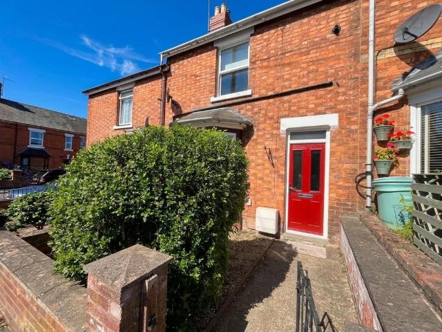 3 bedroom terraced house to rent