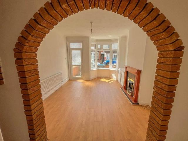 3 bedroom terraced house to rent