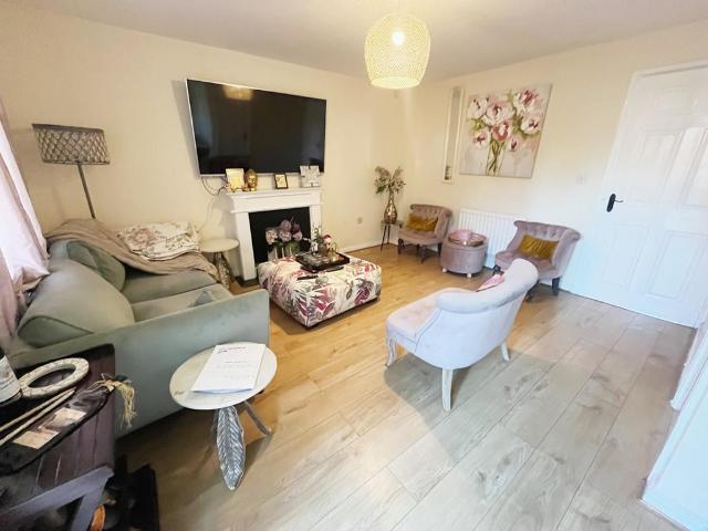 3 bedroom terraced house to rent
