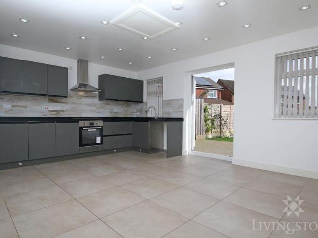 3 bedroom terraced house to rent