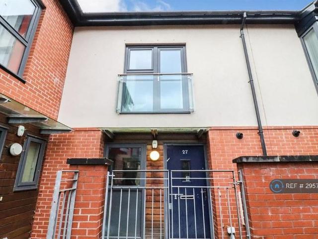 3 bedroom terraced house to rent