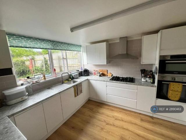3 bedroom terraced house to rent