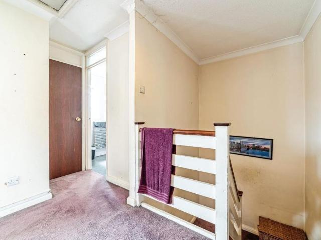 3 bedroom terraced house to rent