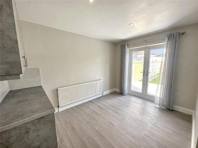 3 bedroom terraced house to rent
