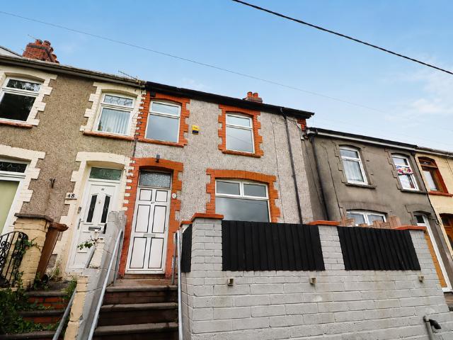 3 bedroom terraced house to rent