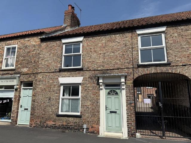 3 bedroom terraced house to rent