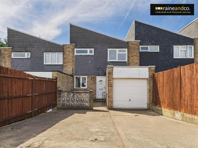 3 bedroom terraced house to rent