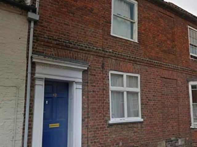 3 bedroom terraced house to rent