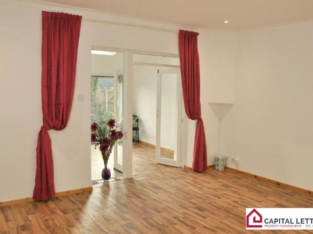 3 bedroom terraced house to rent