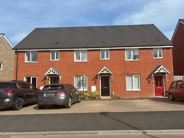 3 bedroom terraced house to rent