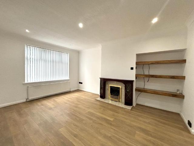 3 bedroom terraced house to rent