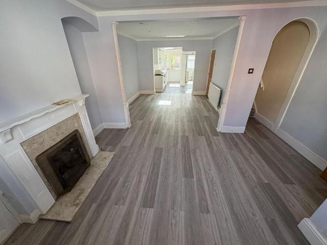 3 bedroom terraced house to rent