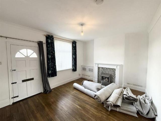 3 bedroom terraced house to rent
