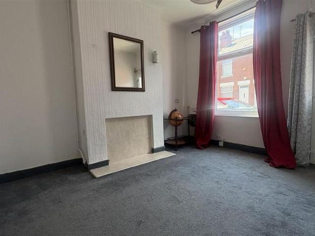 3 bedroom terraced house to rent