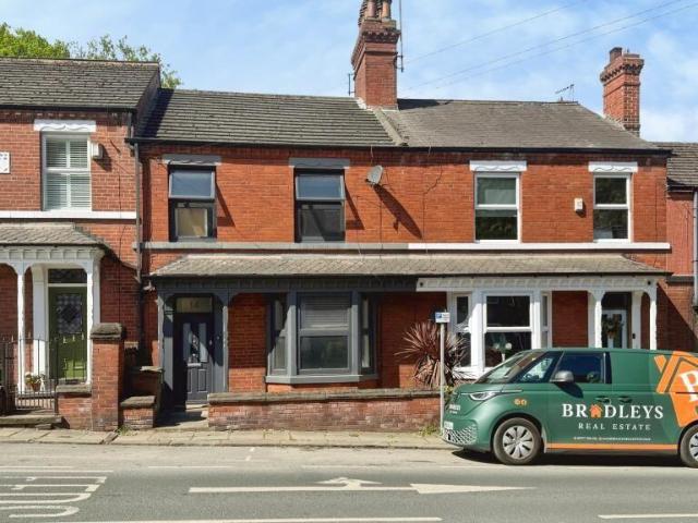 3 bedroom terraced house to rent