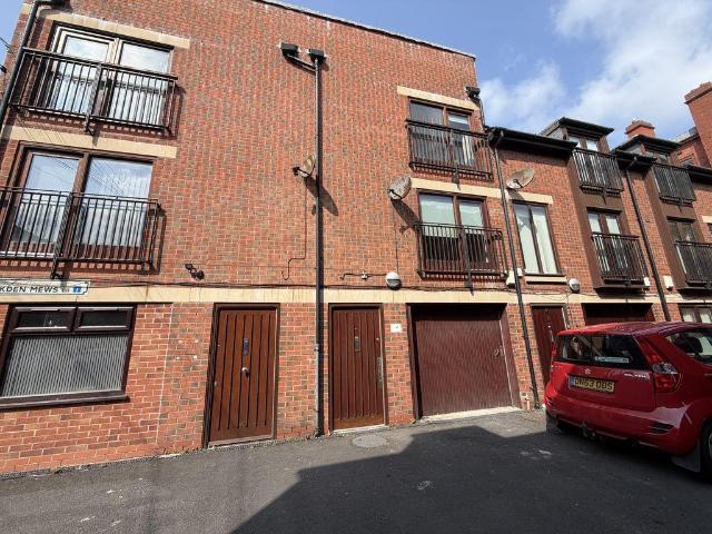 3 bedroom terraced house to rent