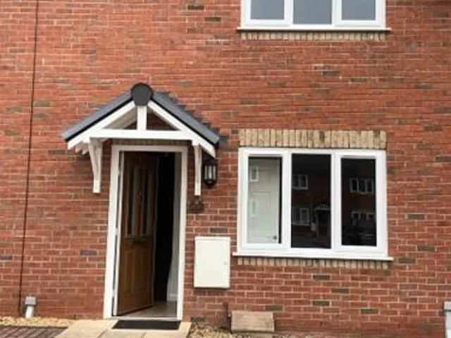 3 bedroom terraced house to rent