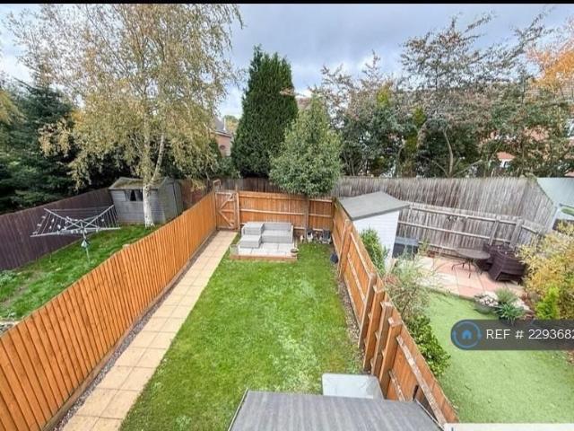 3 bedroom terraced house to rent