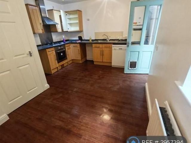 3 bedroom terraced house to rent