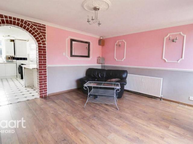 3 bedroom terraced house to rent