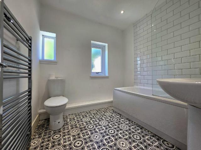 3 bedroom terraced house to rent