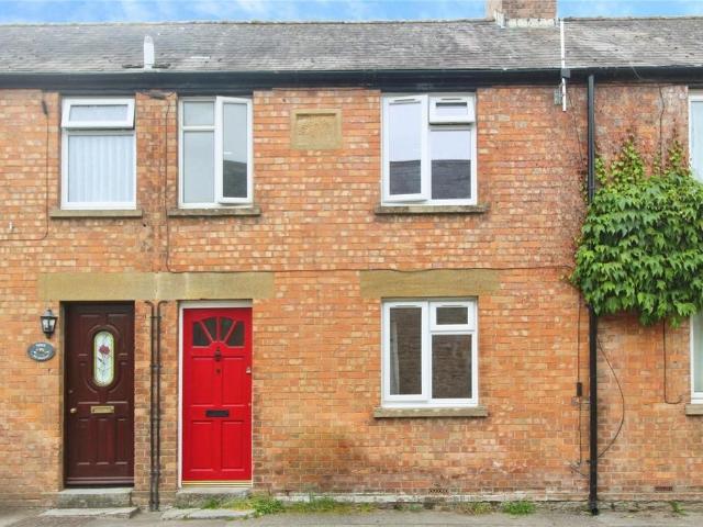 3 bedroom terraced house to rent