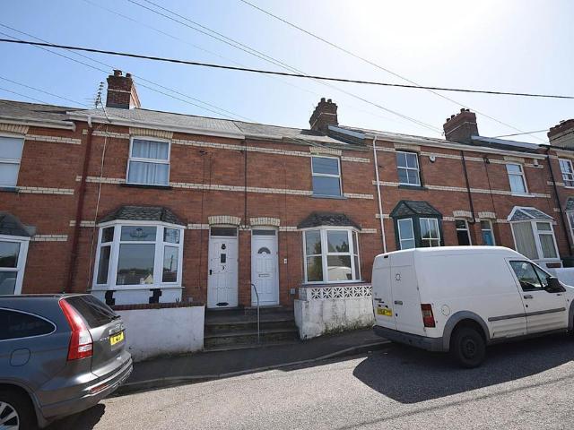 3 bedroom terraced house to rent