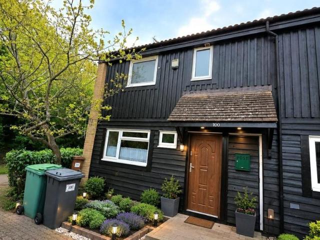 3 bedroom terraced house to rent