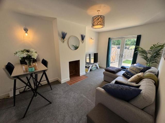 3 bedroom terraced house to rent
