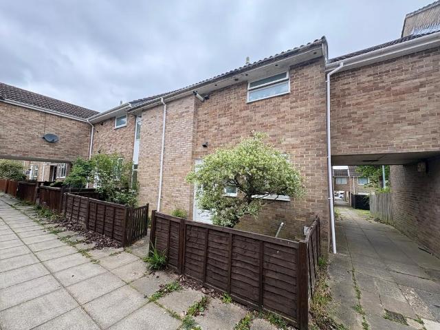 3 bedroom terraced house to rent