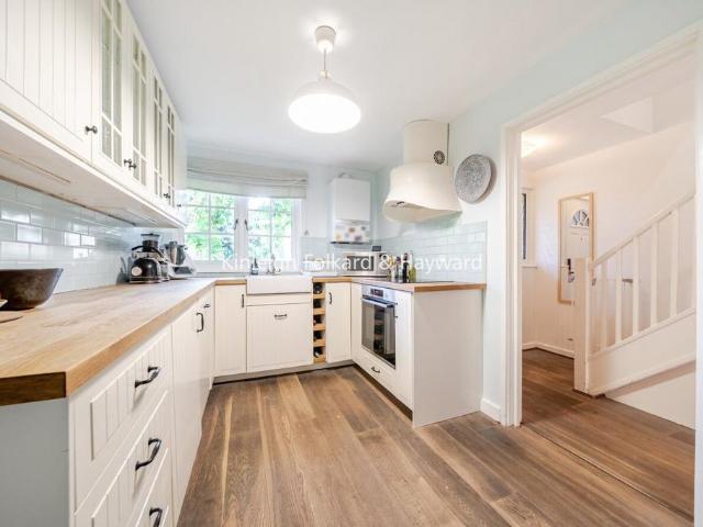 3 bedroom terraced house to rent