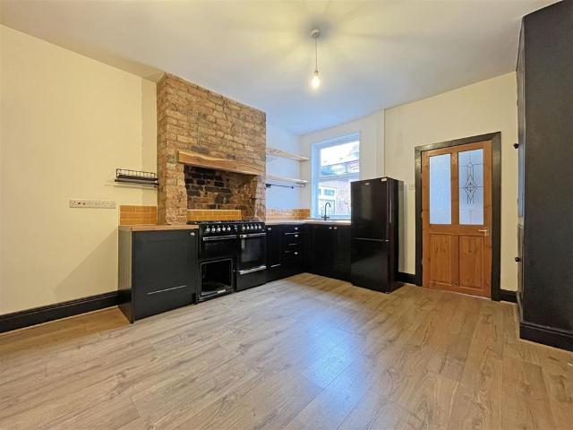 3 bedroom Terraced House to rent