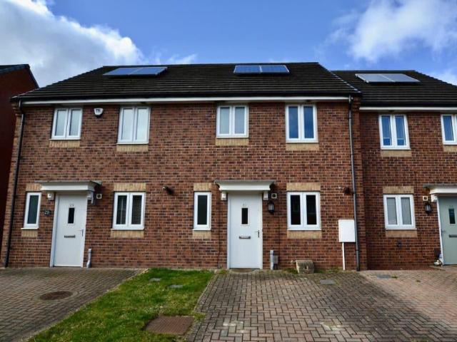 3 bedroom terraced house to rent