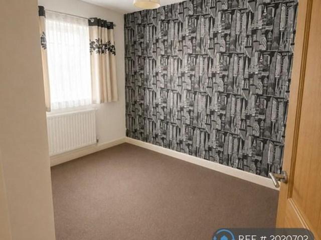 3 bedroom terraced house to rent