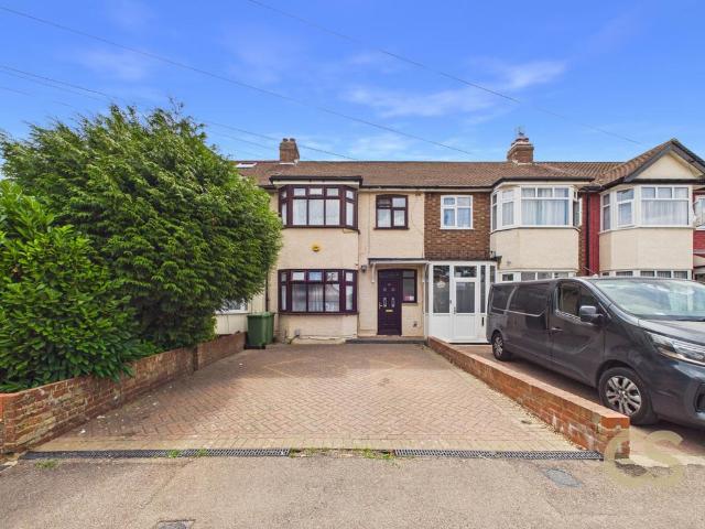 3 bedroom terraced house to rent