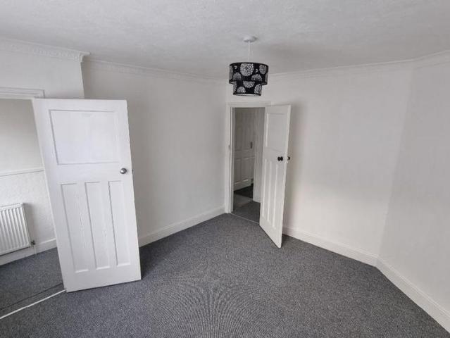 3 bedroom terraced house to rent