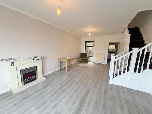 3 bedroom terraced house to rent