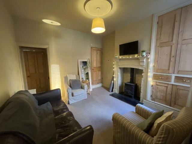 3 bedroom terraced house to rent