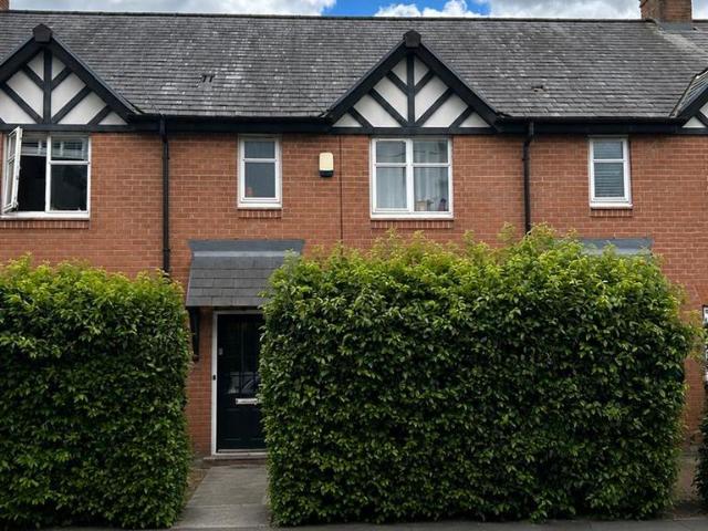 3 bedroom terraced house to rent