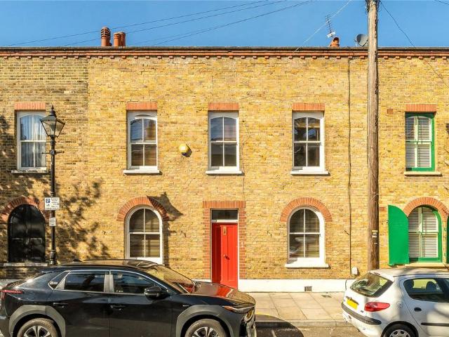 3 bedroom terraced house to rent