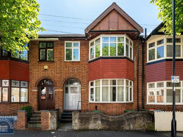 3 bedroom terraced house to rent